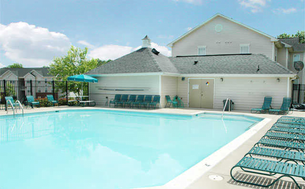 Princton-pool – Princeton Woods Apartment Homes